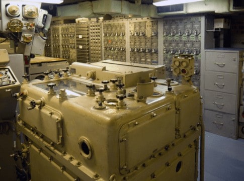 Analog Computers: History, Functions, and Real-World Applications ...
