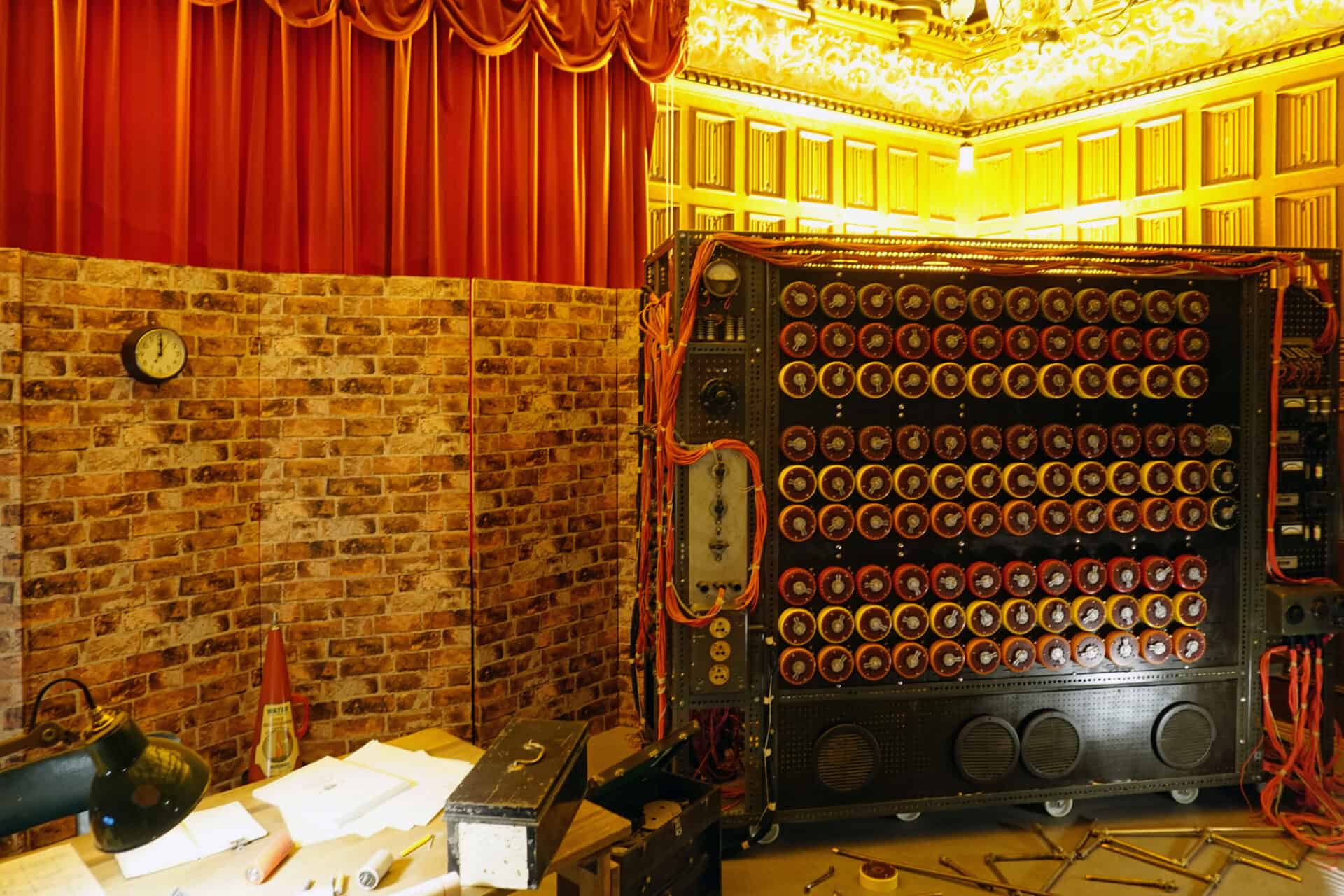 Alan Turing — Complete Biography, History and Inventions - History-Computer