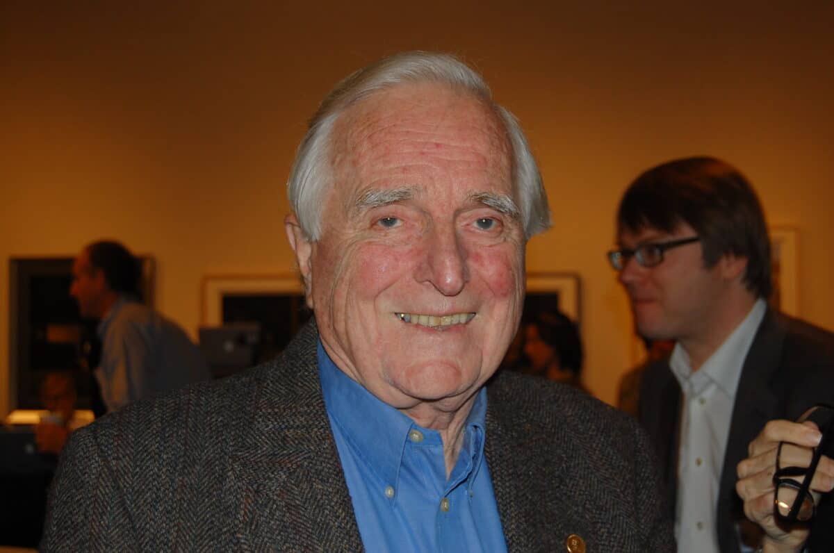 Douglas Engelbart - Complete Biography, History and Inventions