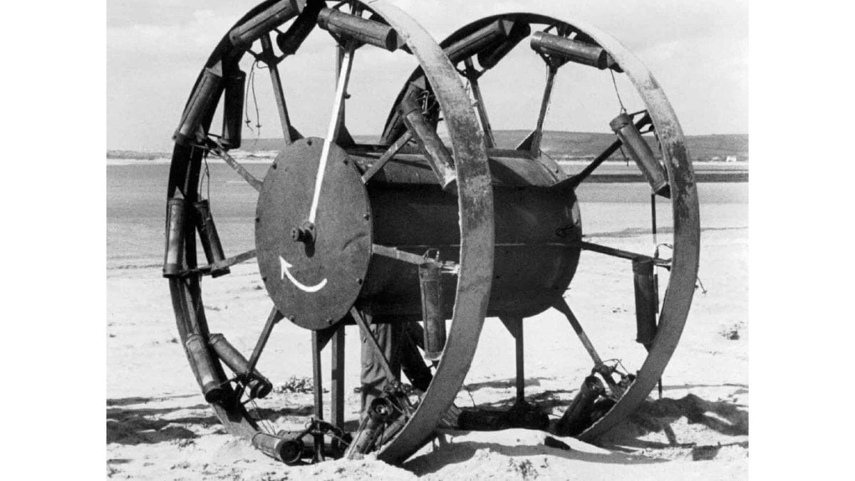 Weird Warfare: 15 of the Most Unusual Weapons in Military History ...