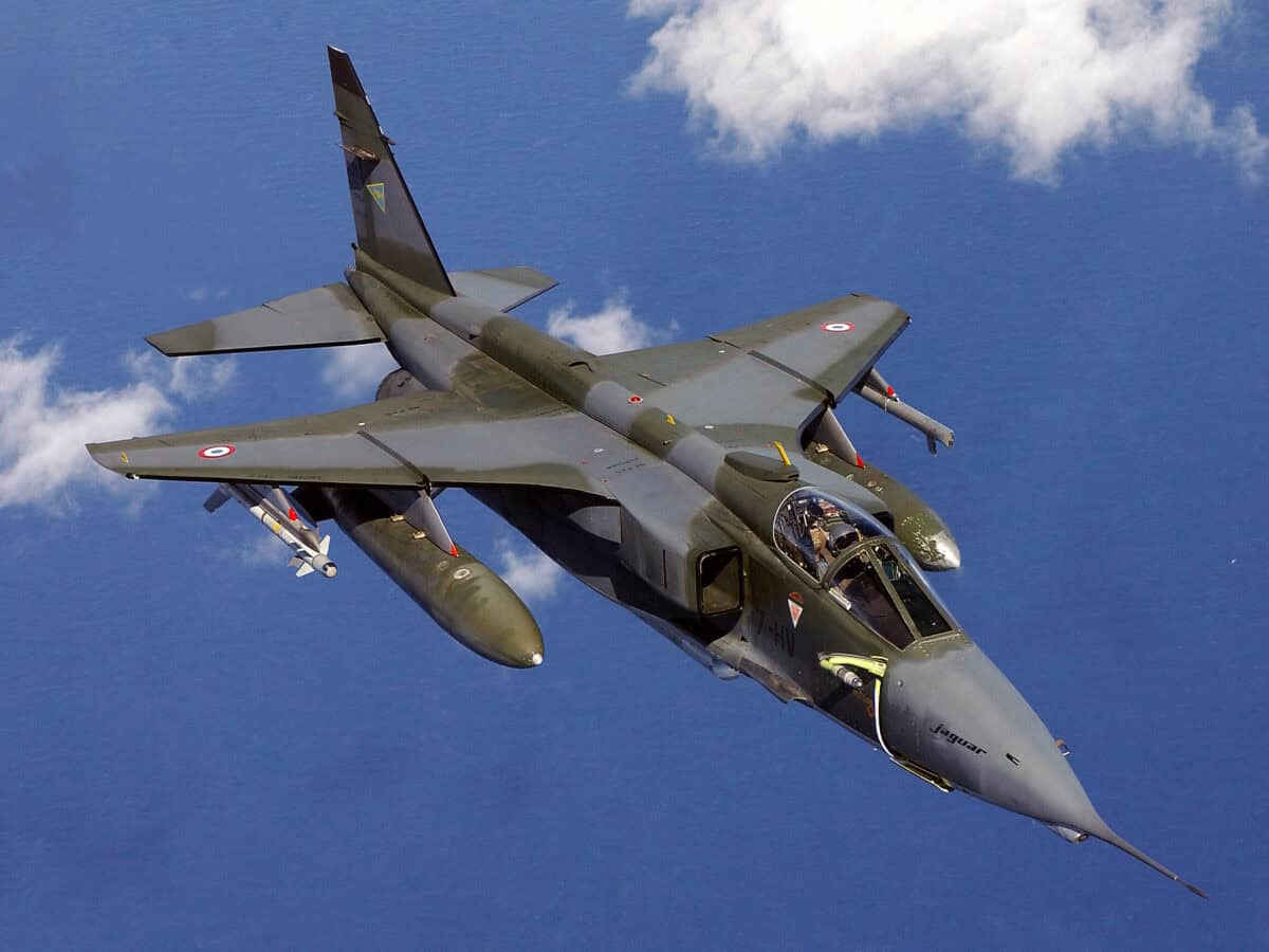 The Most Heavily Armed Fighter Jets in Service Today and Who They’re ...